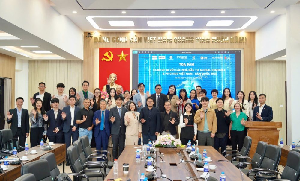 AIUNI tạo điểm nhấn tại Techfest Việt Nam 2025 với loạt hoạt động về AI ...